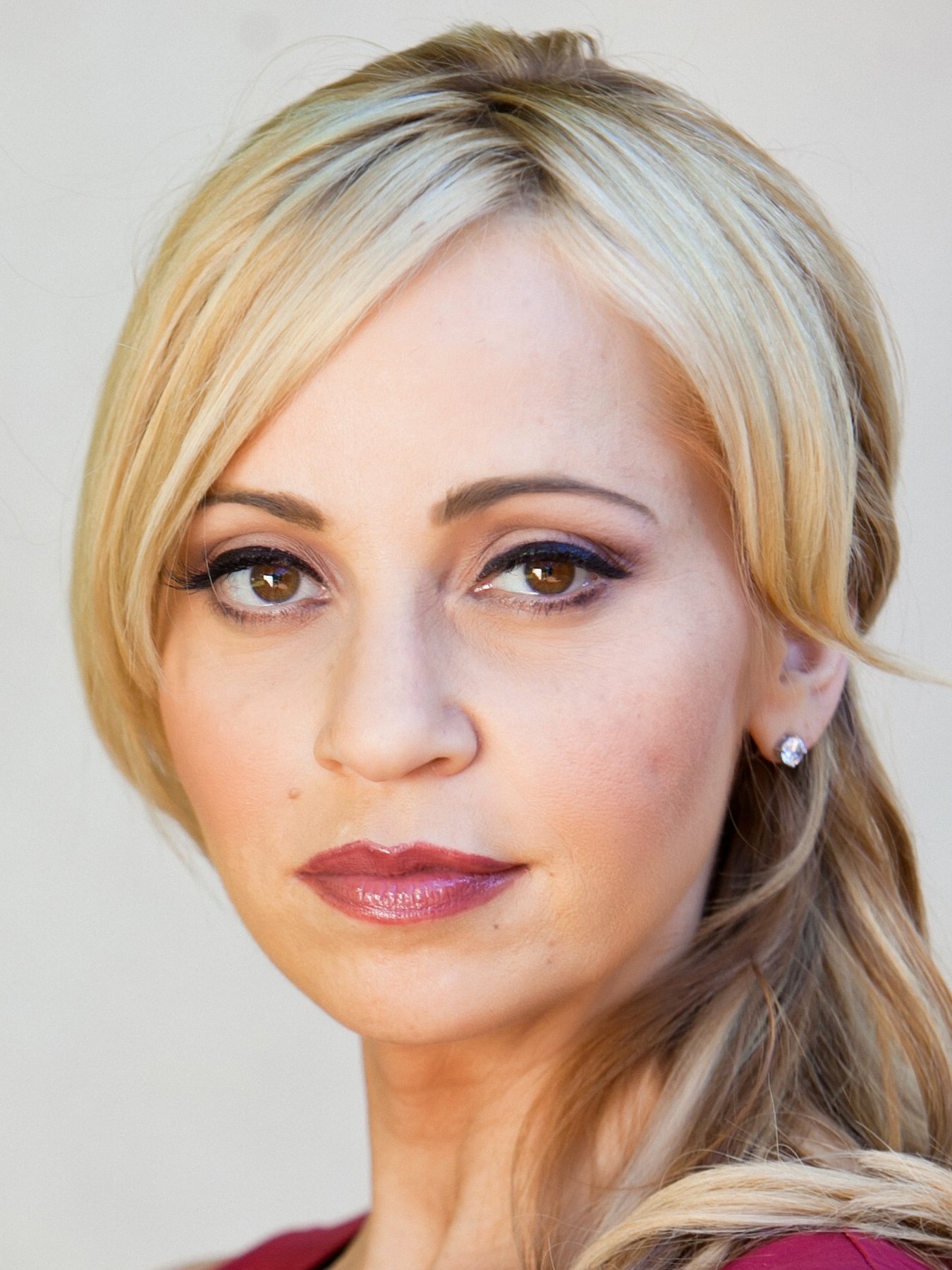 Tara Strong Wiki Doblajes Animados Fandom Powered By Wikia