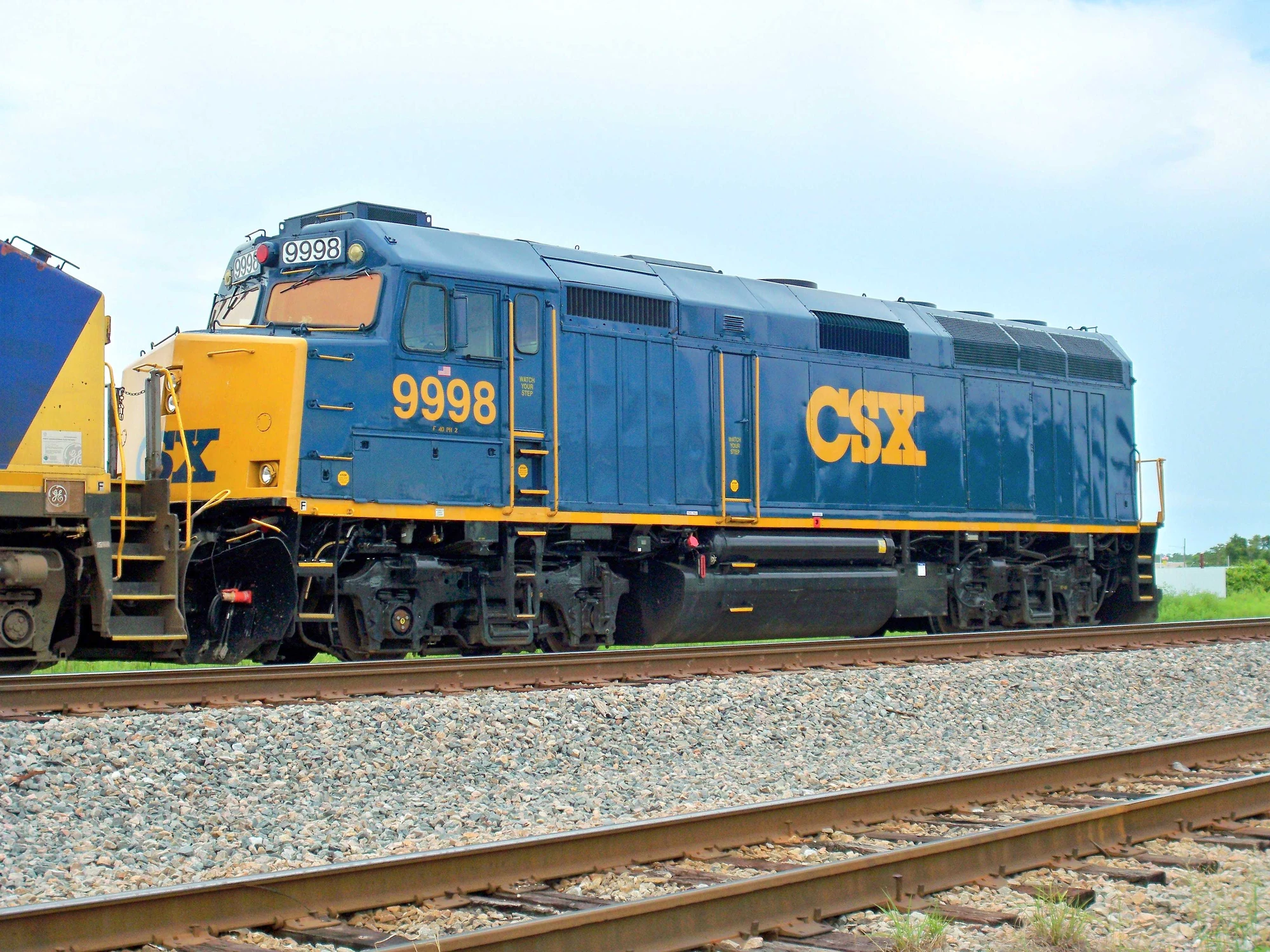 Image - CSX F40PH -9998 'Lefty'.jpg | TTTEFanon Wiki | Fandom powered by Wikia