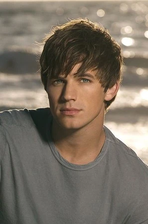 Liam Court | 90210 USA Wiki | FANDOM powered by Wikia