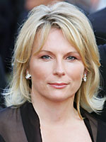 Jennifer Saunders - Dabingforum.cz