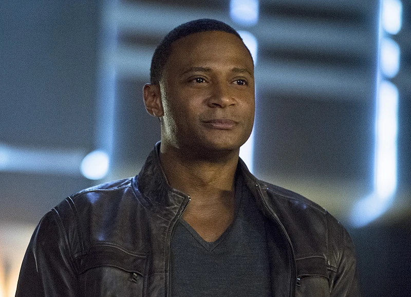 Datei:Diggle1.jpg | Arrow Wiki | Fandom powered by Wikia