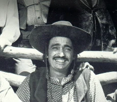 Roberto Contreras | Doblaje Wiki | FANDOM powered by Wikia