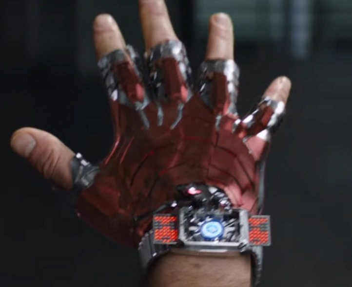 Iron Man Gauntlet | Marvel Cinematic Universe Wiki | Fandom powered by ...