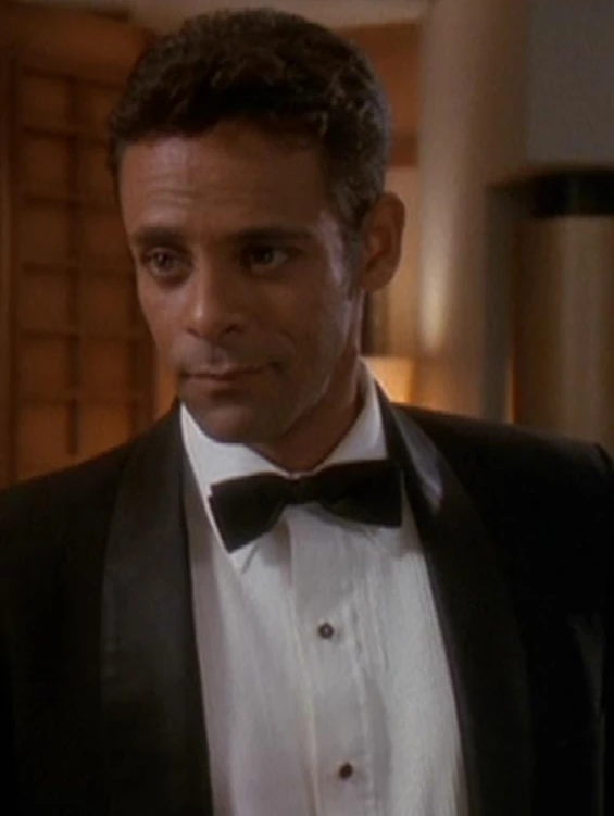 Julian Bashir (Geheimagent) | Memory Alpha, das Star-Trek-Wiki | Fandom ...