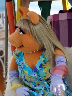 Miss Piggy Through the Years | Muppet Wiki | Fandom powered by Wikia