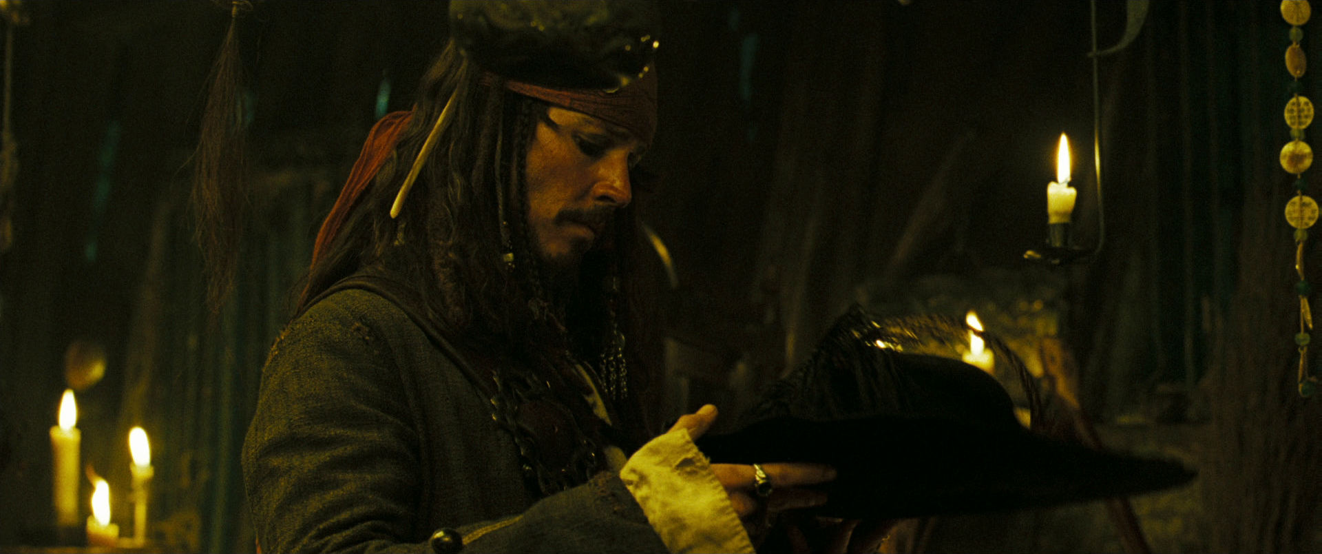 Hector Barbossas Pirate Hats Potc Wiki Fandom Powered By Wikia