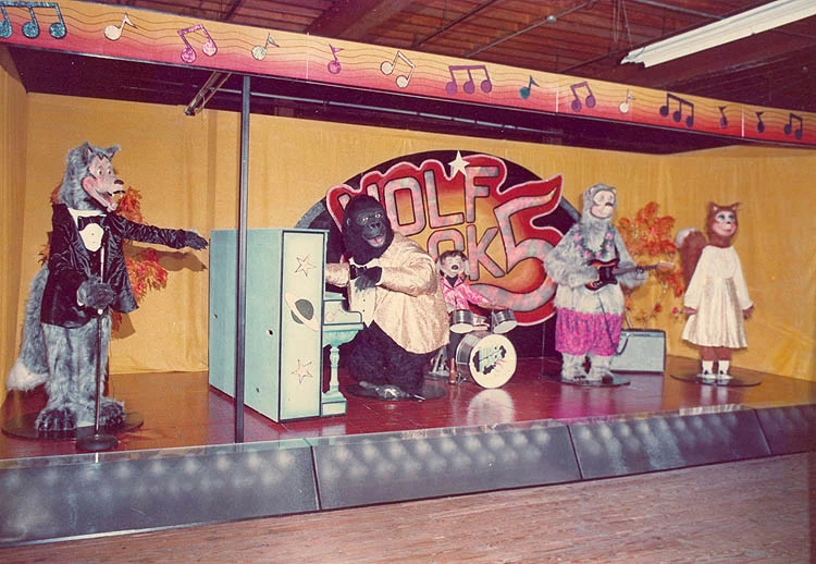 The Wolf Pack 5 | ShowBiz Pizza Wiki | Fandom powered by Wikia