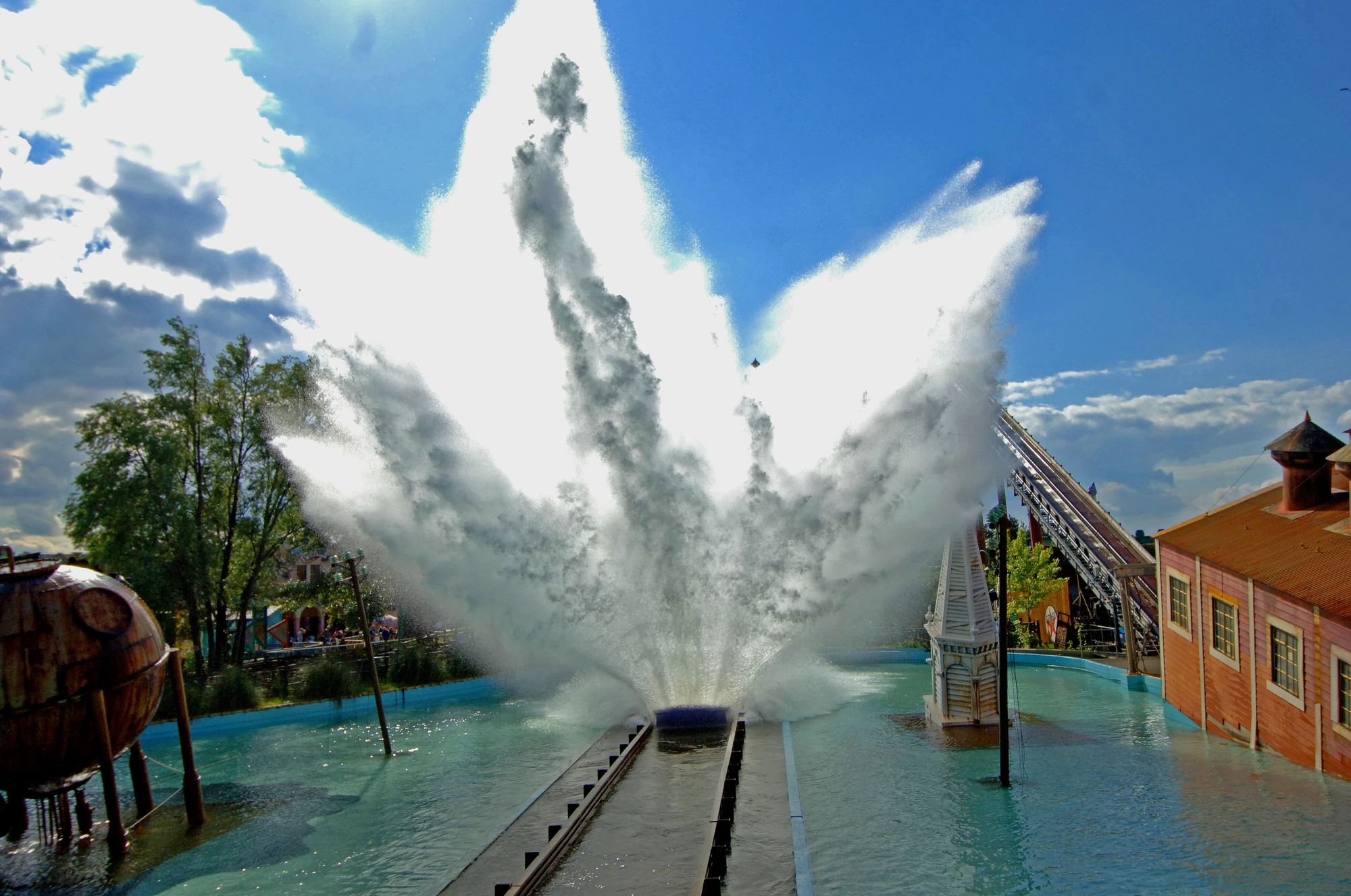 Tidal Wave | Thorpe Park Wiki | FANDOM powered by Wikia