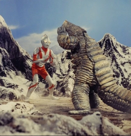 Ultraman vs red king coloring pages