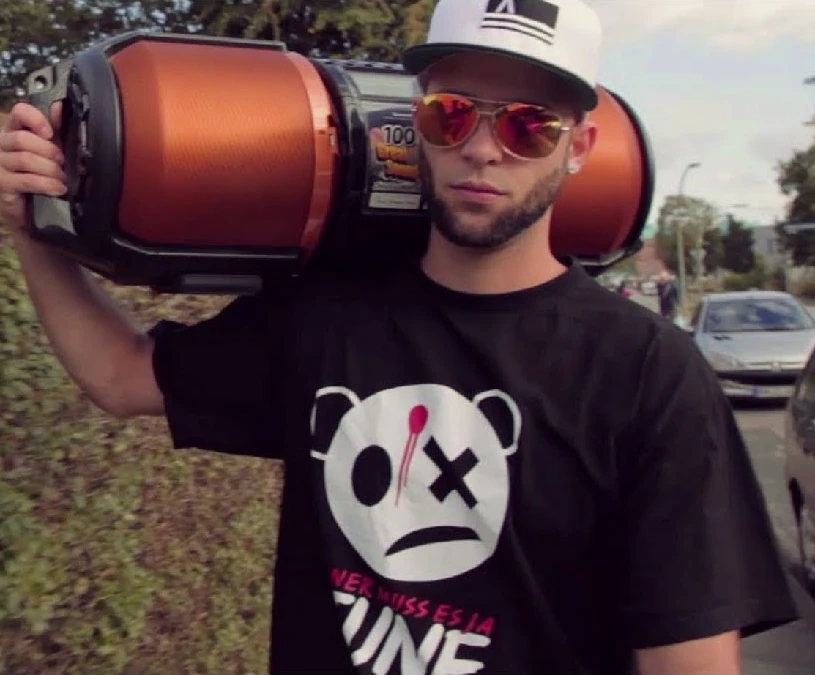 4Tune | VBT Wiki | FANDOM powered by Wikia